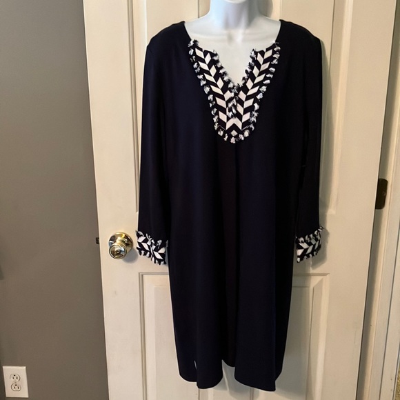 crown & ivy | Dresses | Crown And Ivy Dress Sz L Nwot | Poshmark